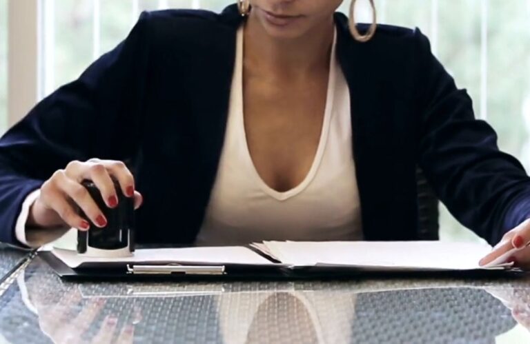 Šta vam je potrebno za overu ugovora kod notara (i koliko to košta)